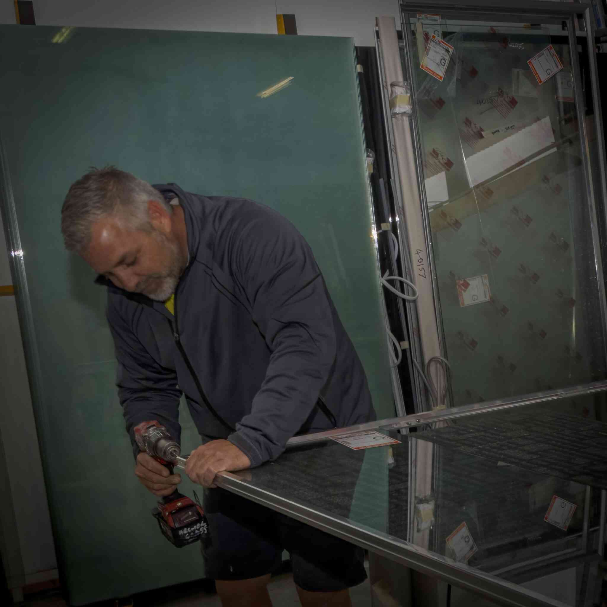 Brisbane glass repair experts. Contact 07 3276 8222 to learn more about us